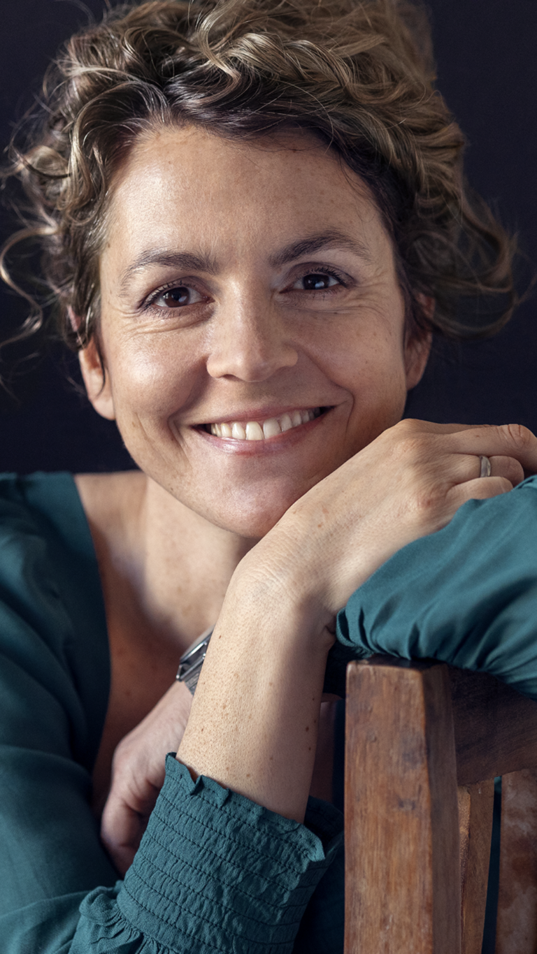 #206 Miłość dzień po dniu – rozmowa z Emilią Kulpą-Nowak - Near-Perfect ...